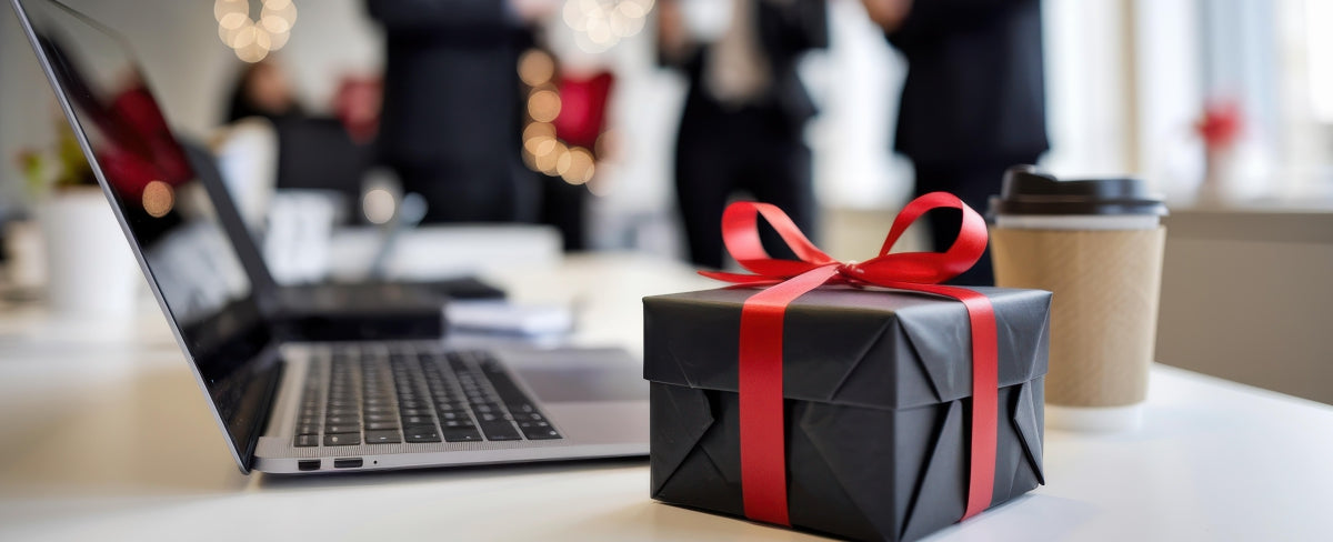 15+ Corporate Giveaway Ideas for Events, Conferences & Employees ...