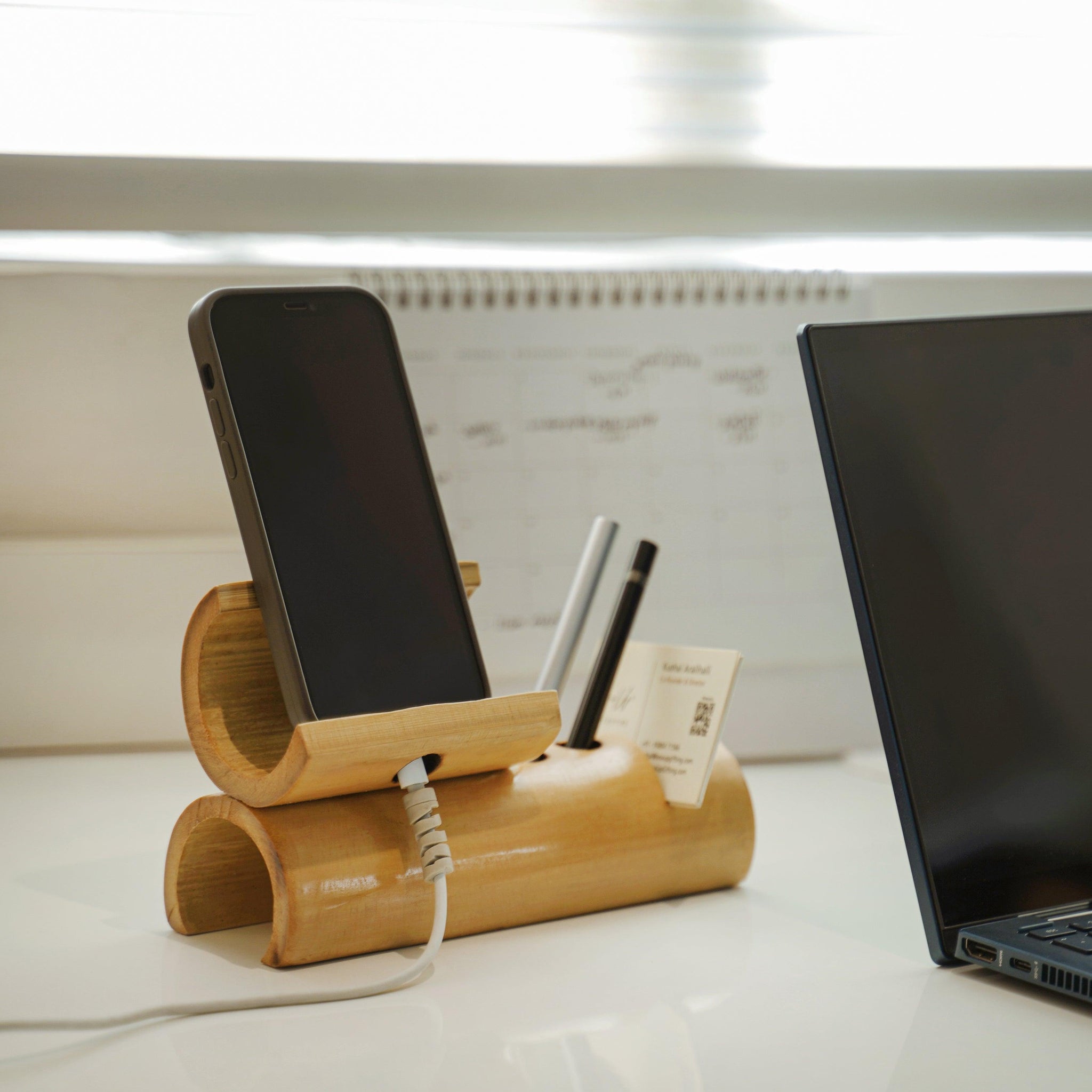 Bamboo mobile stand – BoxUp Luxury Gifting