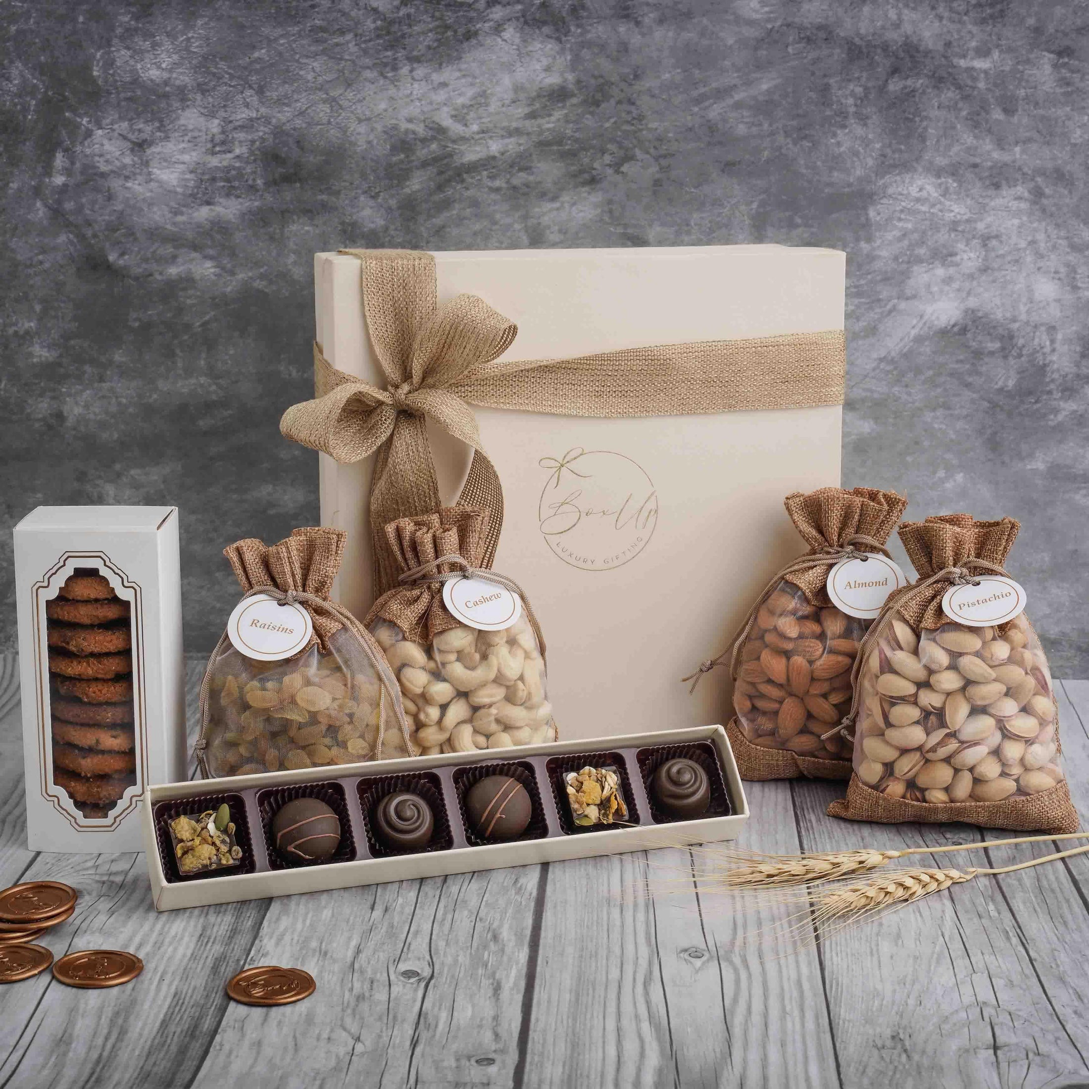 Buy Scrumptious Munch Box Online – BoxUp Luxury Gifting